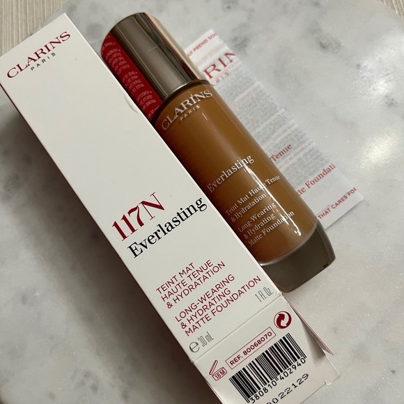 Clarins | Makeup | Clarins 17n Everlasting Foundation Hazelnut Long ...